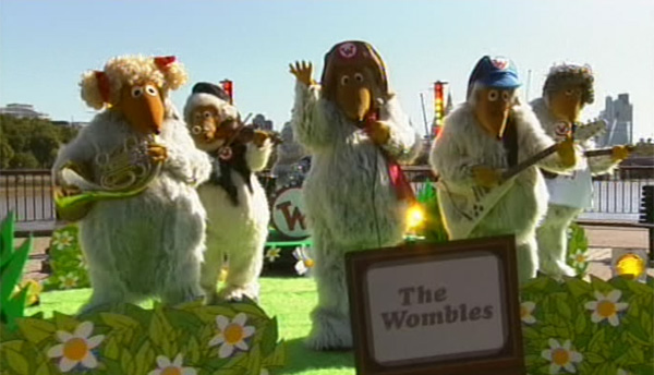 The Wombles perform on This Morning – Tidy Bag
